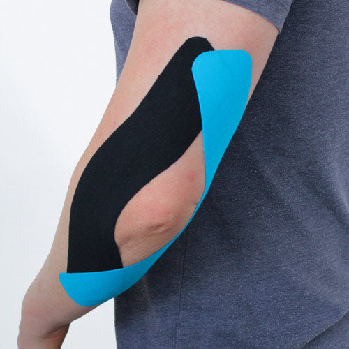 Elbow taping with kinesiology tape | axion – axion GmbH