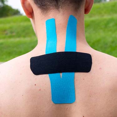 Neck taping with kinesiology tape - instructions | axion store – axion GmbH